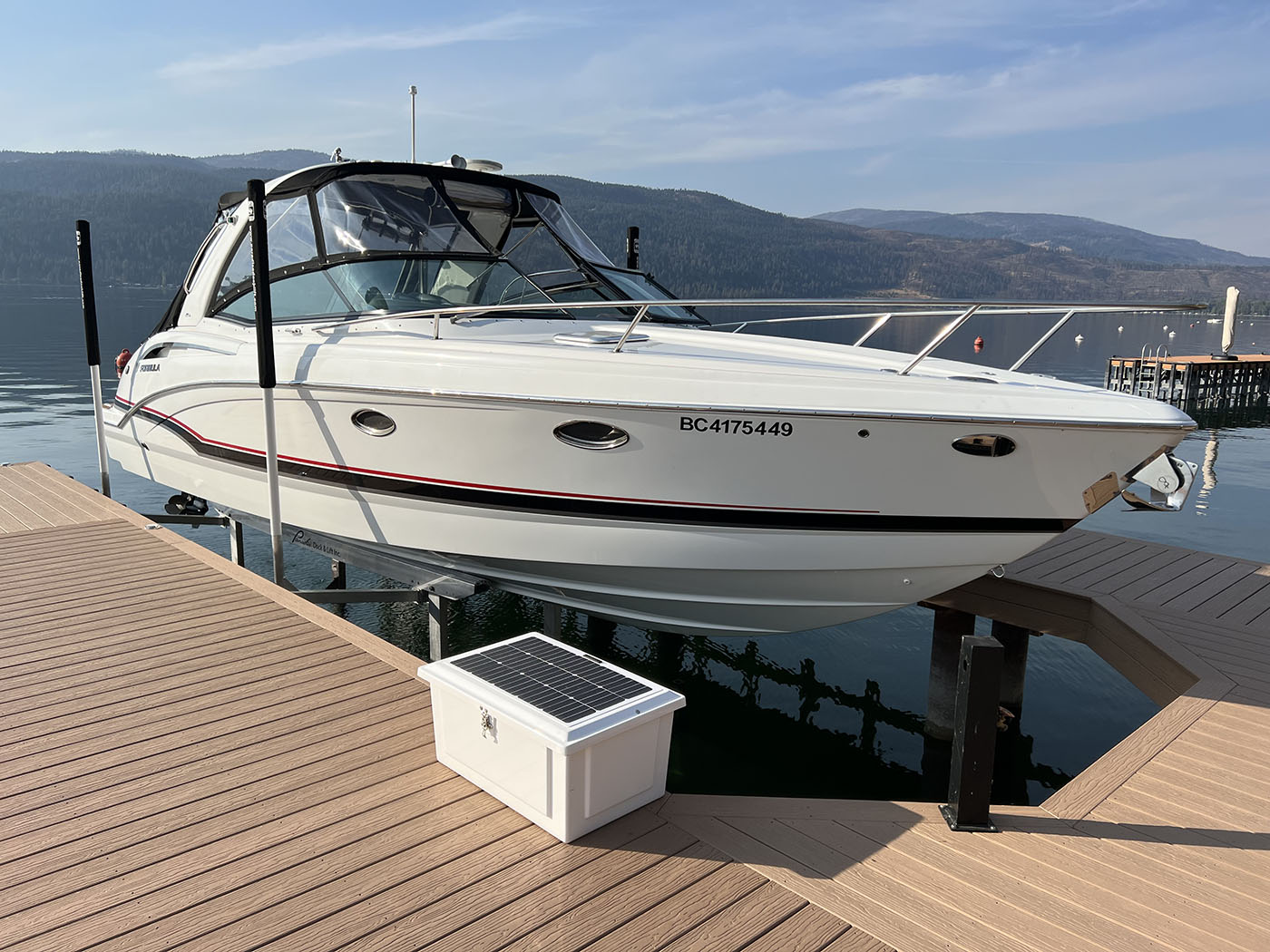 Paradise Dock Lift Inc Launches New Hydraulic Boat Lift Paradise Dock Lift Inc Launches New Hydraulic Boat Lift